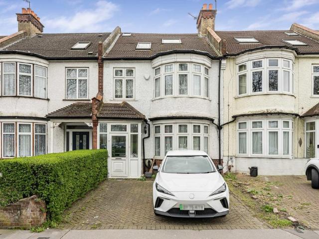 4 bedroom terraced house for sale