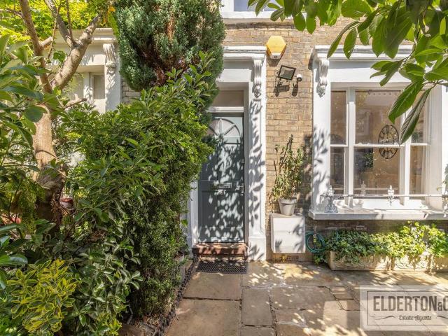 4 bedroom terraced house for sale