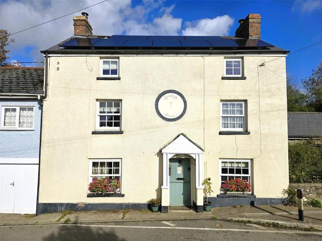 4 bedroom terraced house for sale