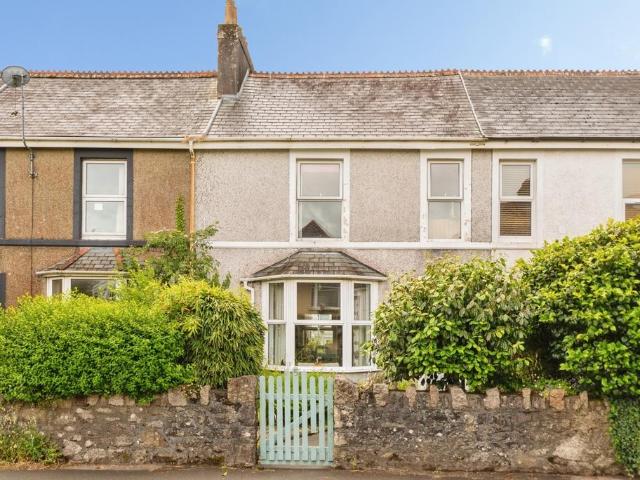 4 bedroom terraced house for sale