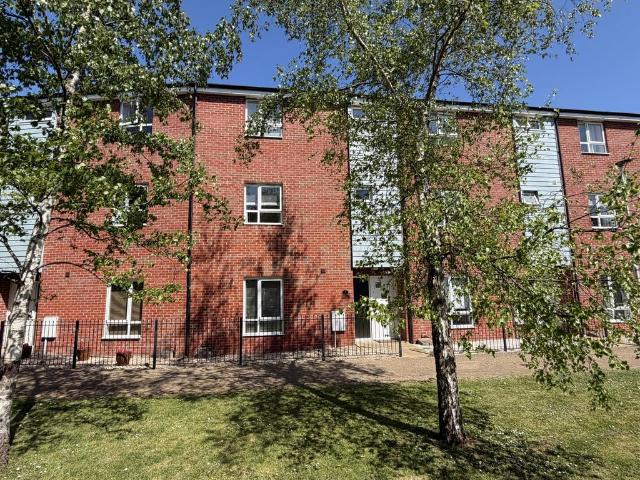 4 bedroom terraced house for sale