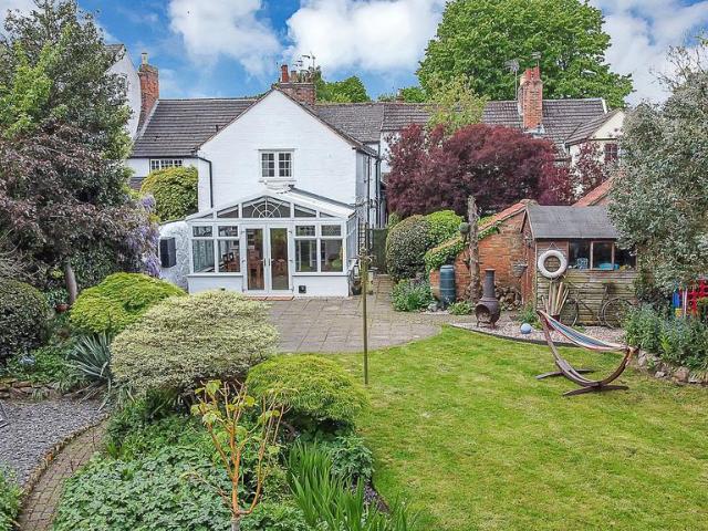 4 bedroom terraced house for sale