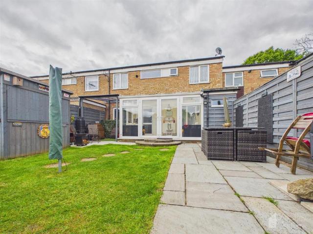 4 bedroom terraced house for sale