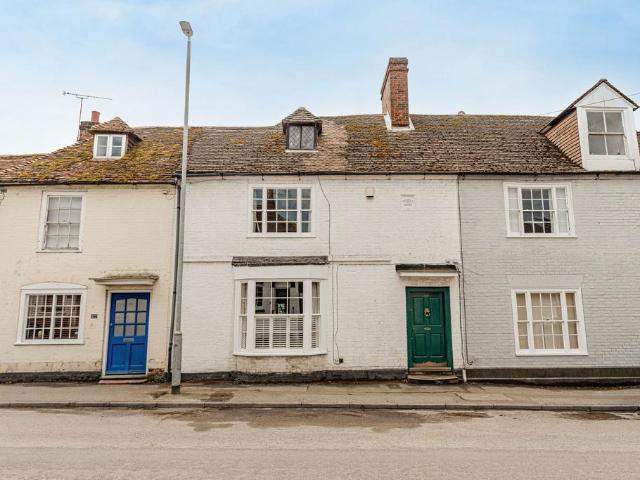 4 bedroom terraced house for sale