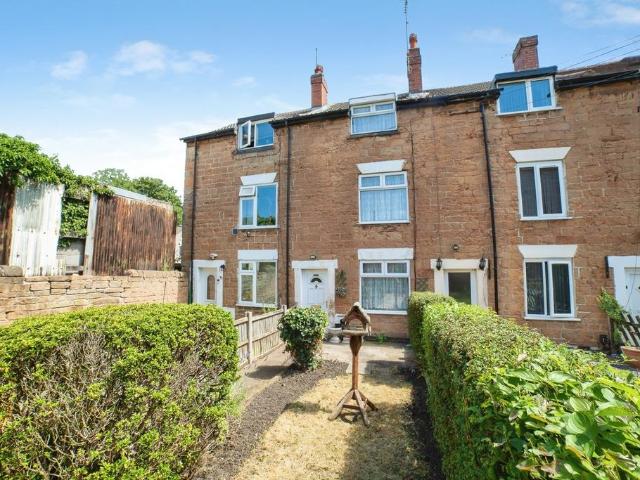 4 bedroom terraced house for sale