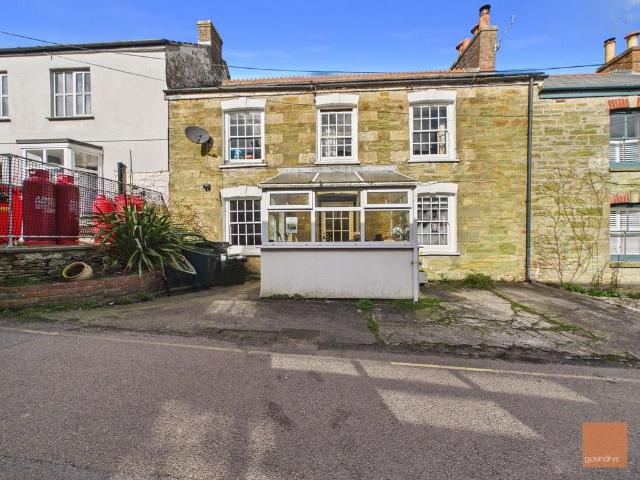 4 bedroom terraced house for sale