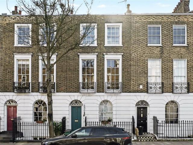 4 bedroom terraced house for sale