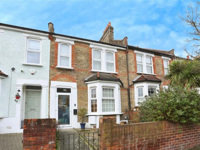 4 bedroom terraced house for sale