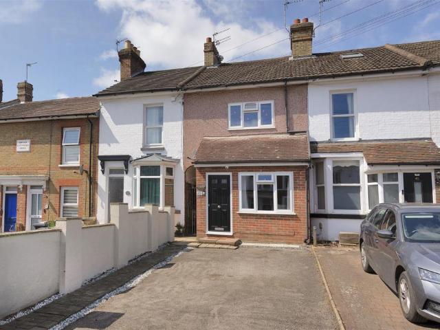 4 bedroom terraced house for sale