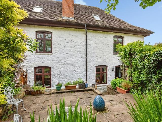 4 bedroom terraced house for sale