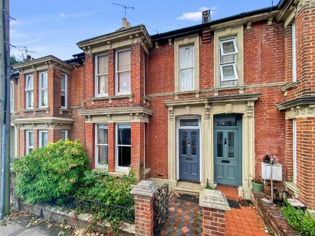 4 bedroom terraced house for sale