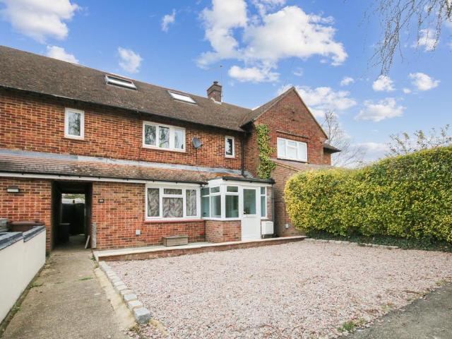 4 bedroom terraced house for sale