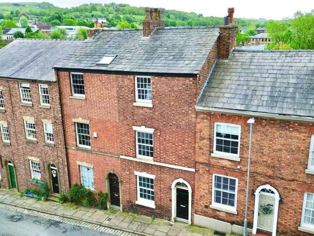 4 bedroom terraced house for sale