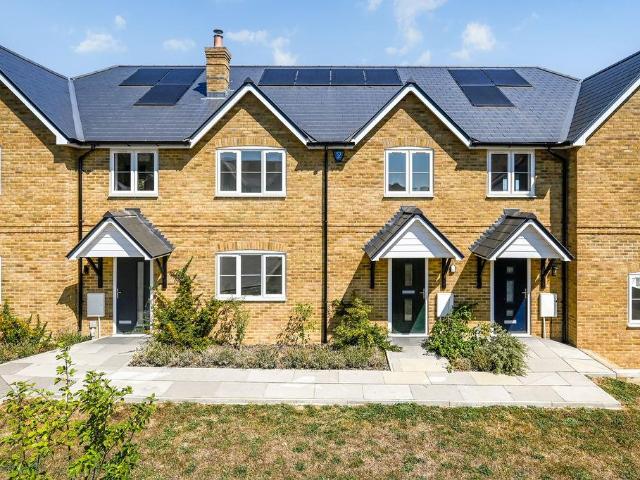 4 bedroom terraced house for sale