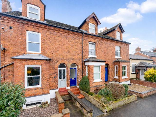 4 bedroom terraced house for sale