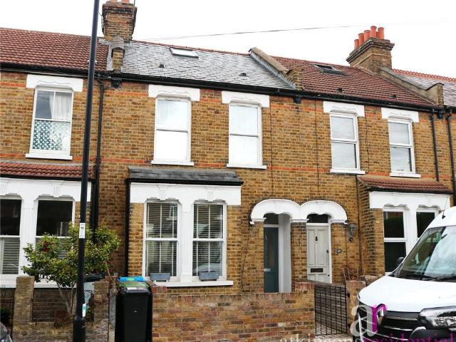 4 bedroom terraced house for sale