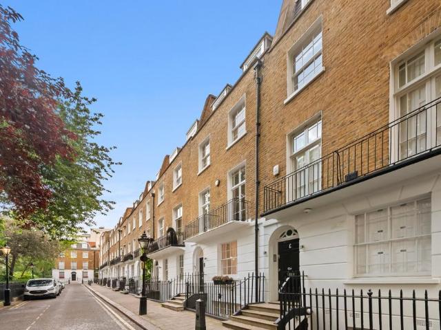 4 bedroom terraced house for sale
