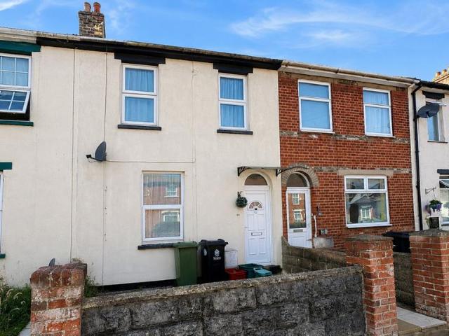 4 bedroom terraced house for sale