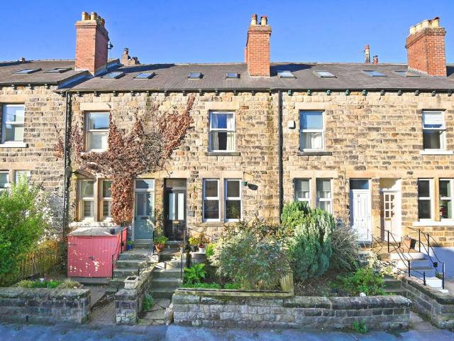 4 bedroom terraced house for sale