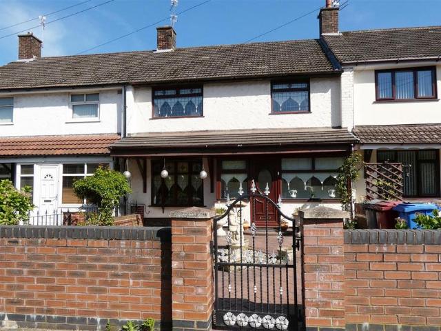 4 bedroom terraced house for sale