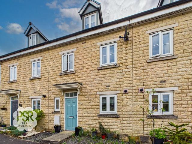 4 bedroom terraced house for sale