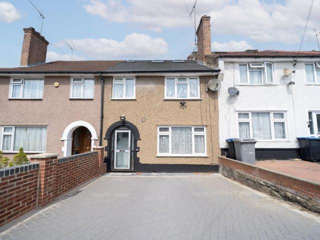 4 bedroom terraced house for sale