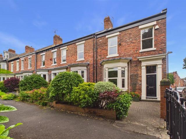 4 bedroom terraced house for sale