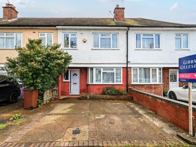 4 bedroom terraced house for sale