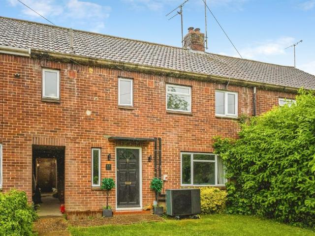 4 bedroom terraced house for sale