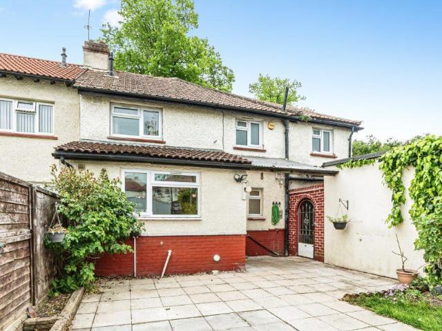 4 bedroom terraced house for sale