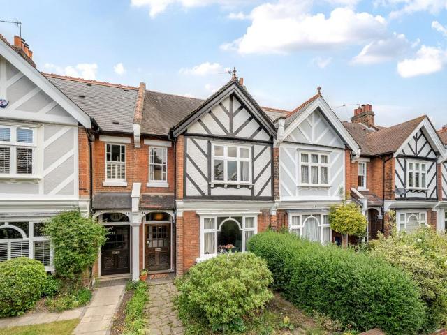 4 bedroom terraced house for sale