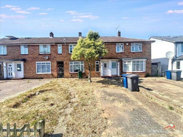 4 bedroom terraced house for sale
