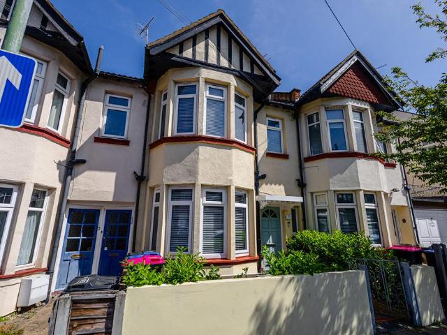 4 bedroom terraced house for sale