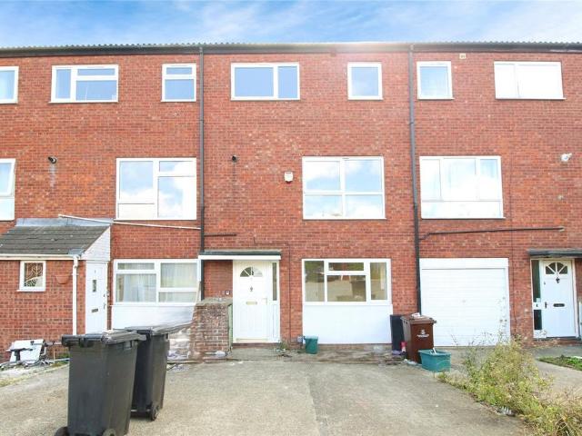 4 bedroom terraced house for sale