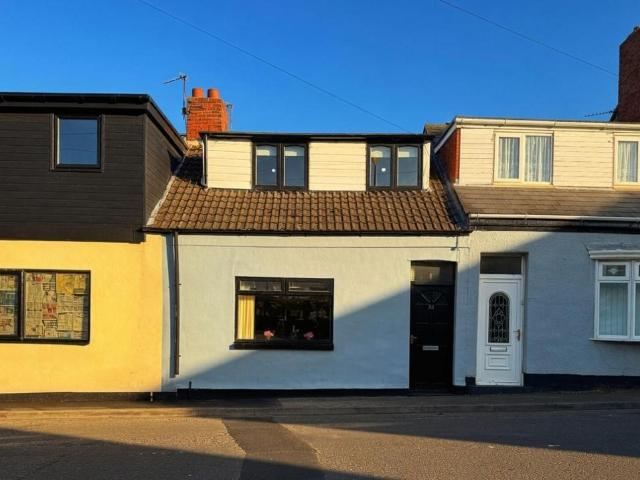 4 bedroom terraced house for sale