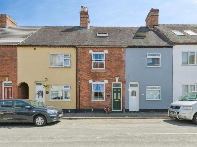 4 bedroom terraced house for sale