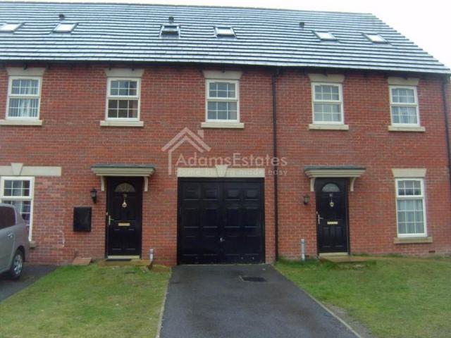 4 bedroom terraced house for sale