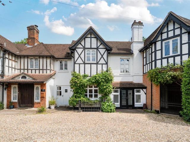 4 bedroom terraced house for sale