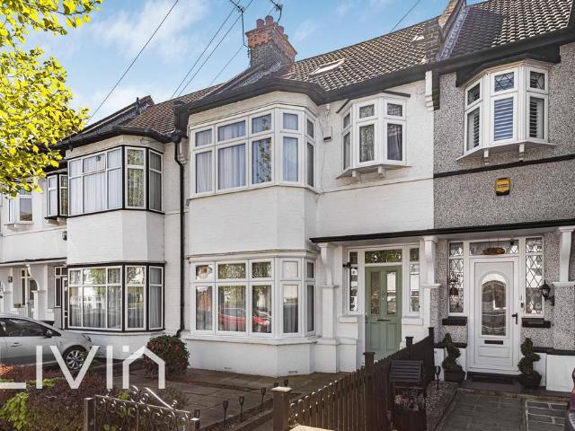 4 bedroom terraced house for sale