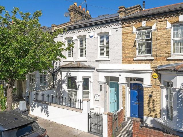 4 bedroom terraced house for sale