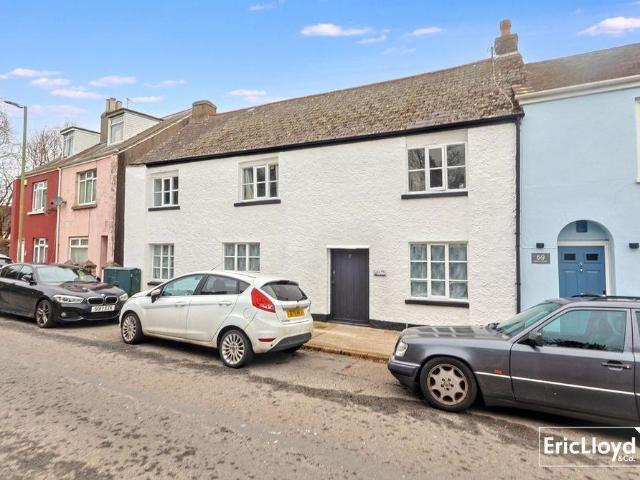4 bedroom terraced house for sale