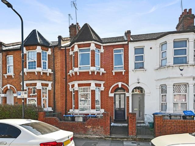 4 bedroom terraced house for sale