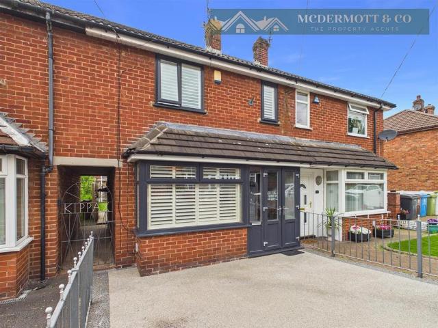 4 bedroom terraced house for sale