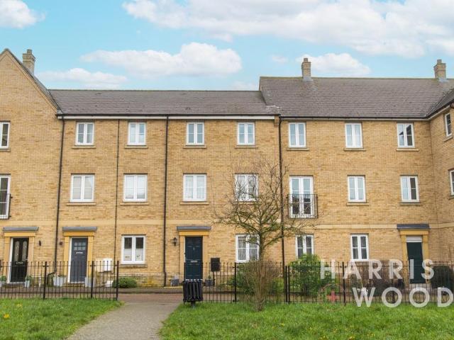 4 bedroom terraced house for sale