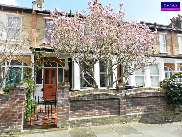 4 bedroom terraced house for sale
