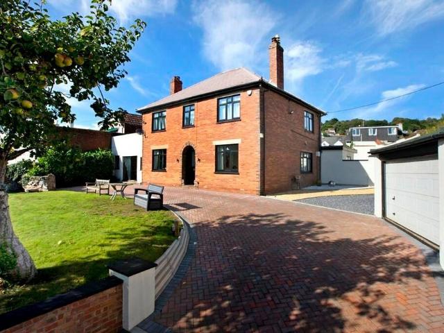 4 bedroom terraced house for sale