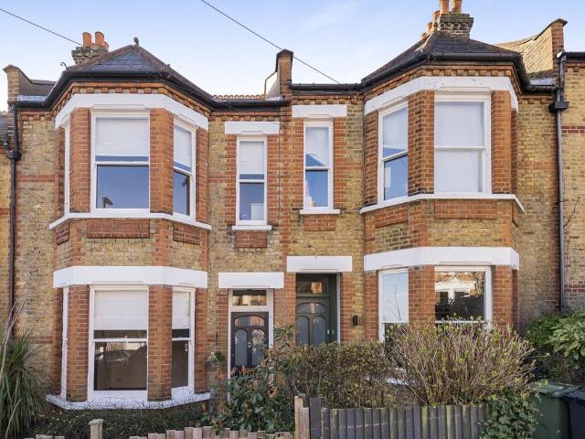 4 bedroom terraced house for sale
