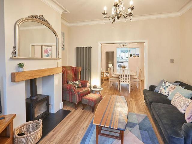4 bedroom terraced house for sale