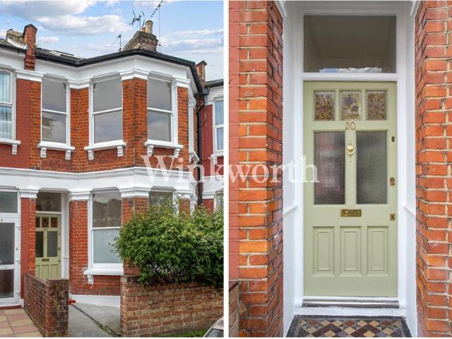 4 bedroom terraced house for sale