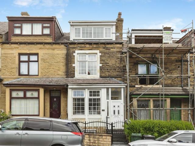 4 bedroom terraced house for sale